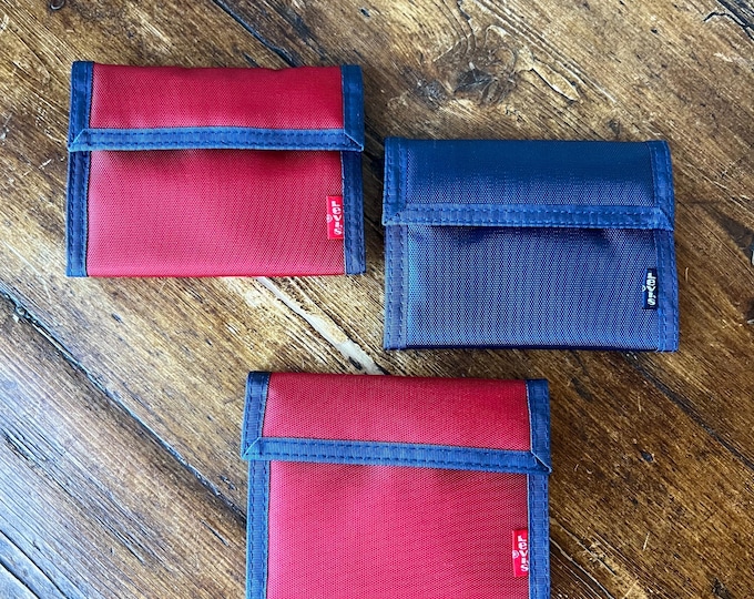 Vintage 1980’s Levi’s Velcro Closure Wallet, Red/blue and Blue/blue - Etsy
