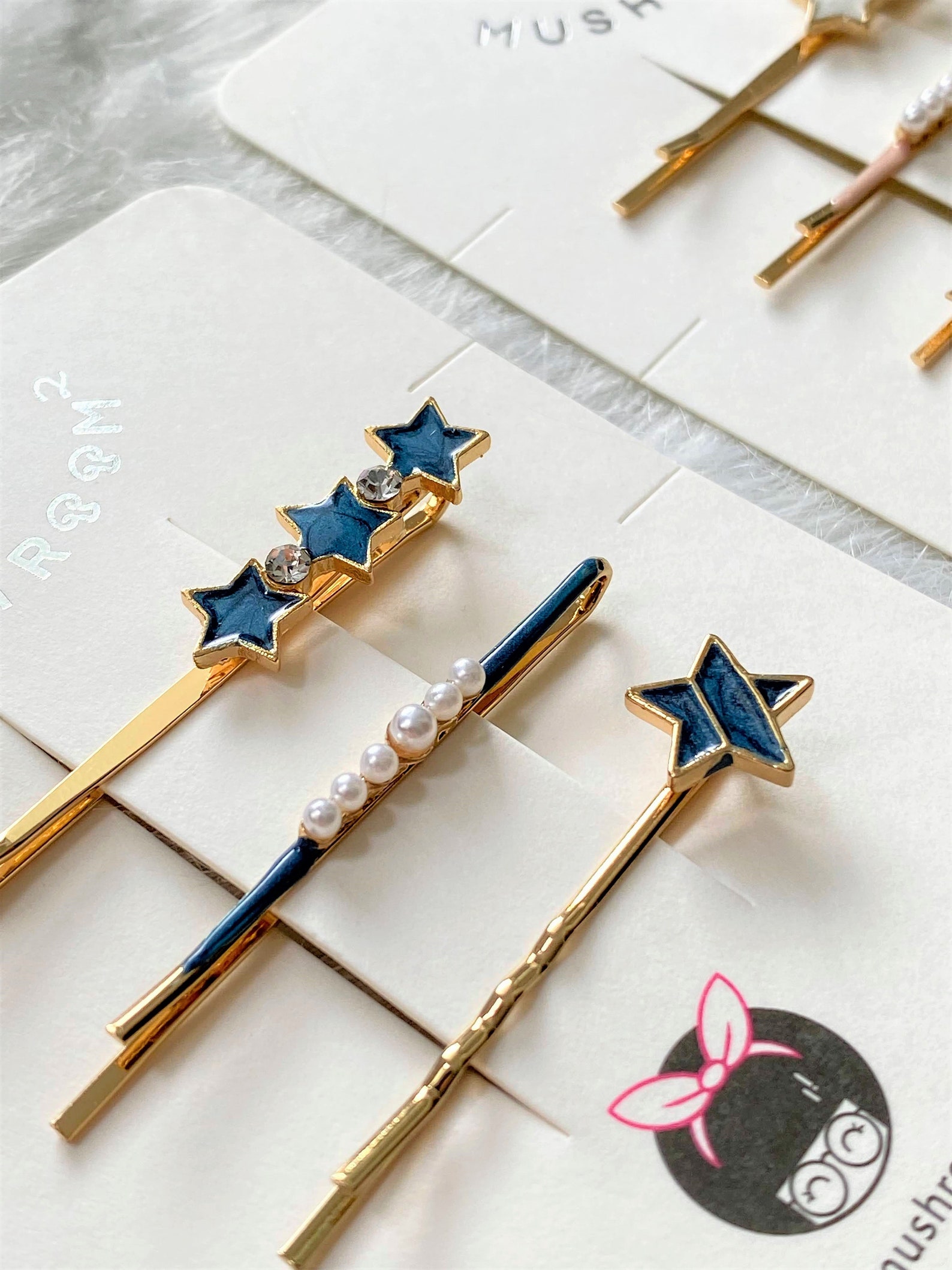 Starry Gold Hair Pin Set. Star and Tiny Pearl Combination - Etsy