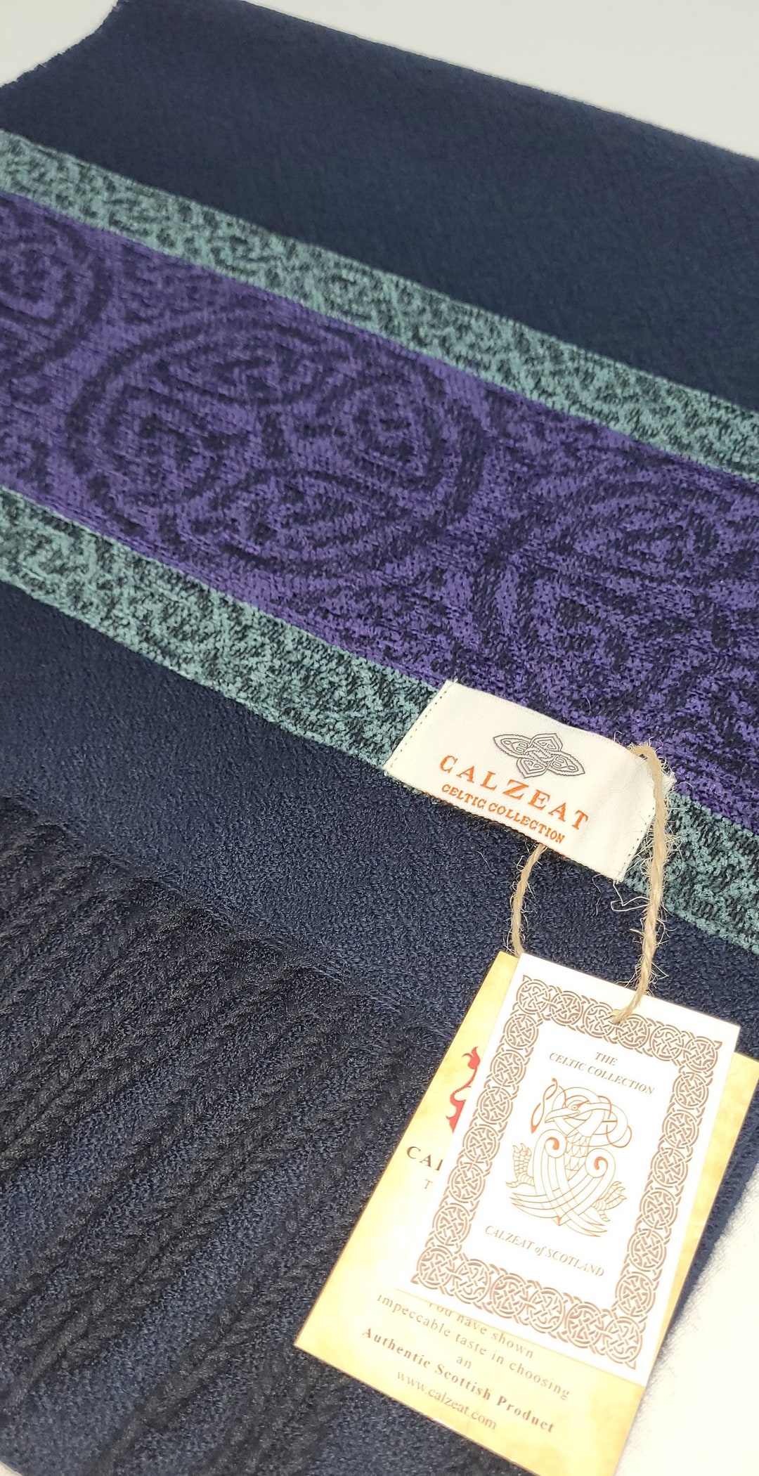 Calzeat Made in Scotland Jacquard Woven Celtic Border Nordic Midnight ...