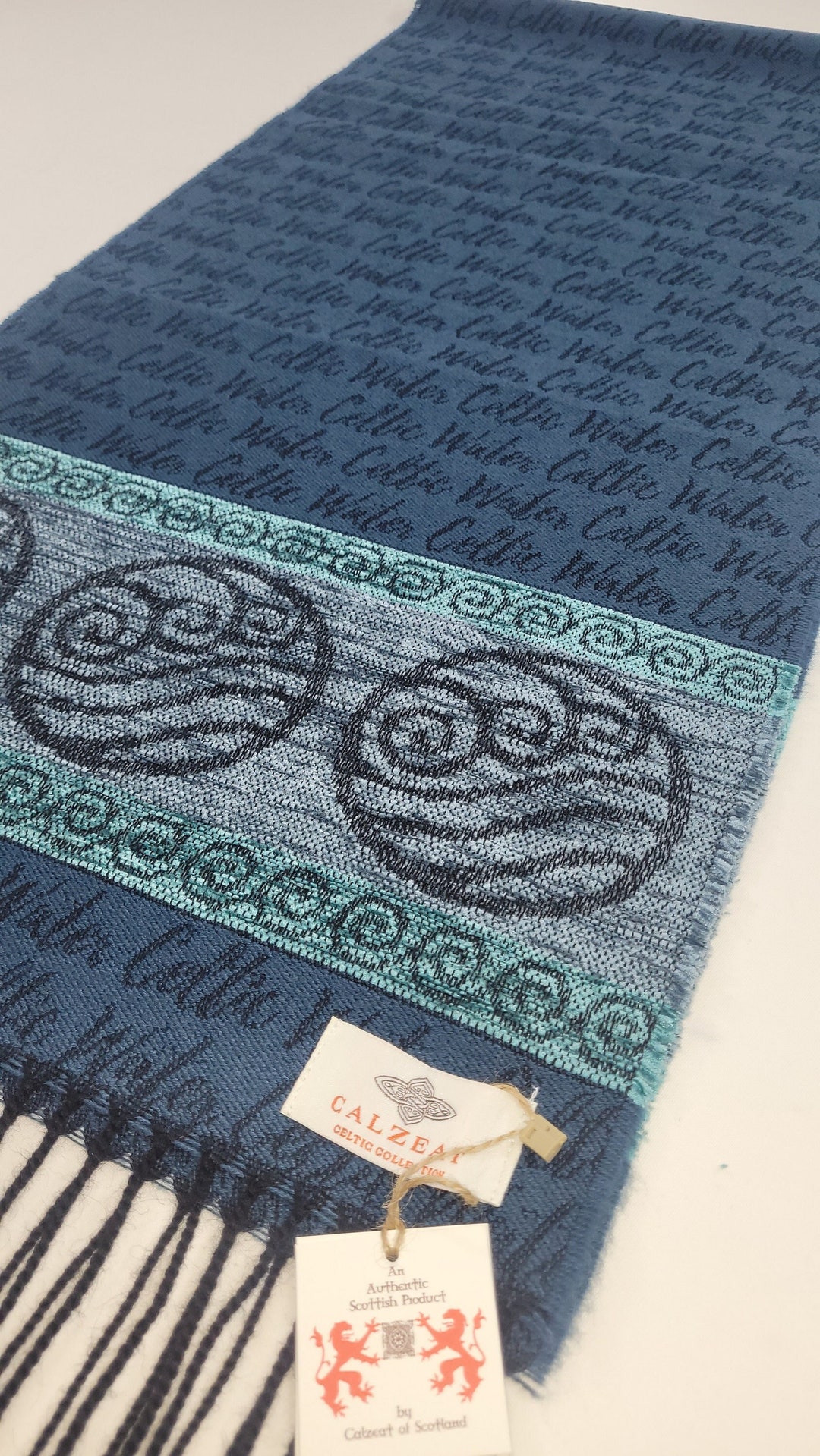 Calzeat Made in Scotland Jacquard Woven Celtic Elements Water Scarf ...