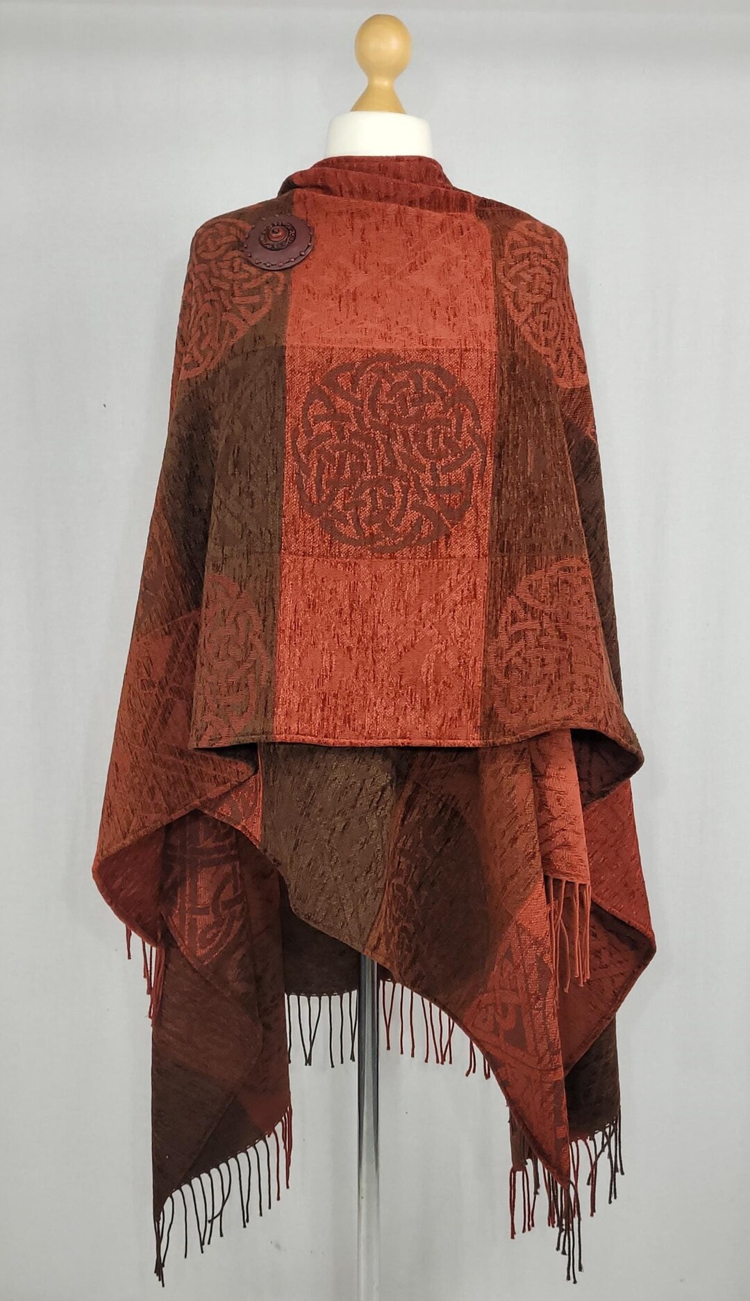 Calzeat Made in Scotland Jacquard Woven Celtic Knot Russet Ruana - Etsy