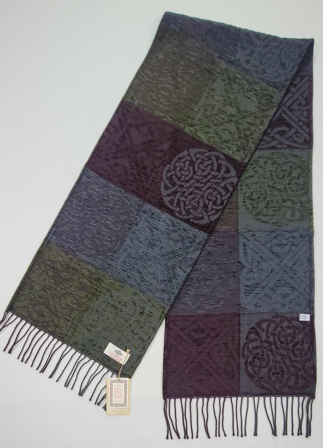 Calzeat Made in Scotland Jacquard Woven Celtic Knot Nightshade Scarf ...