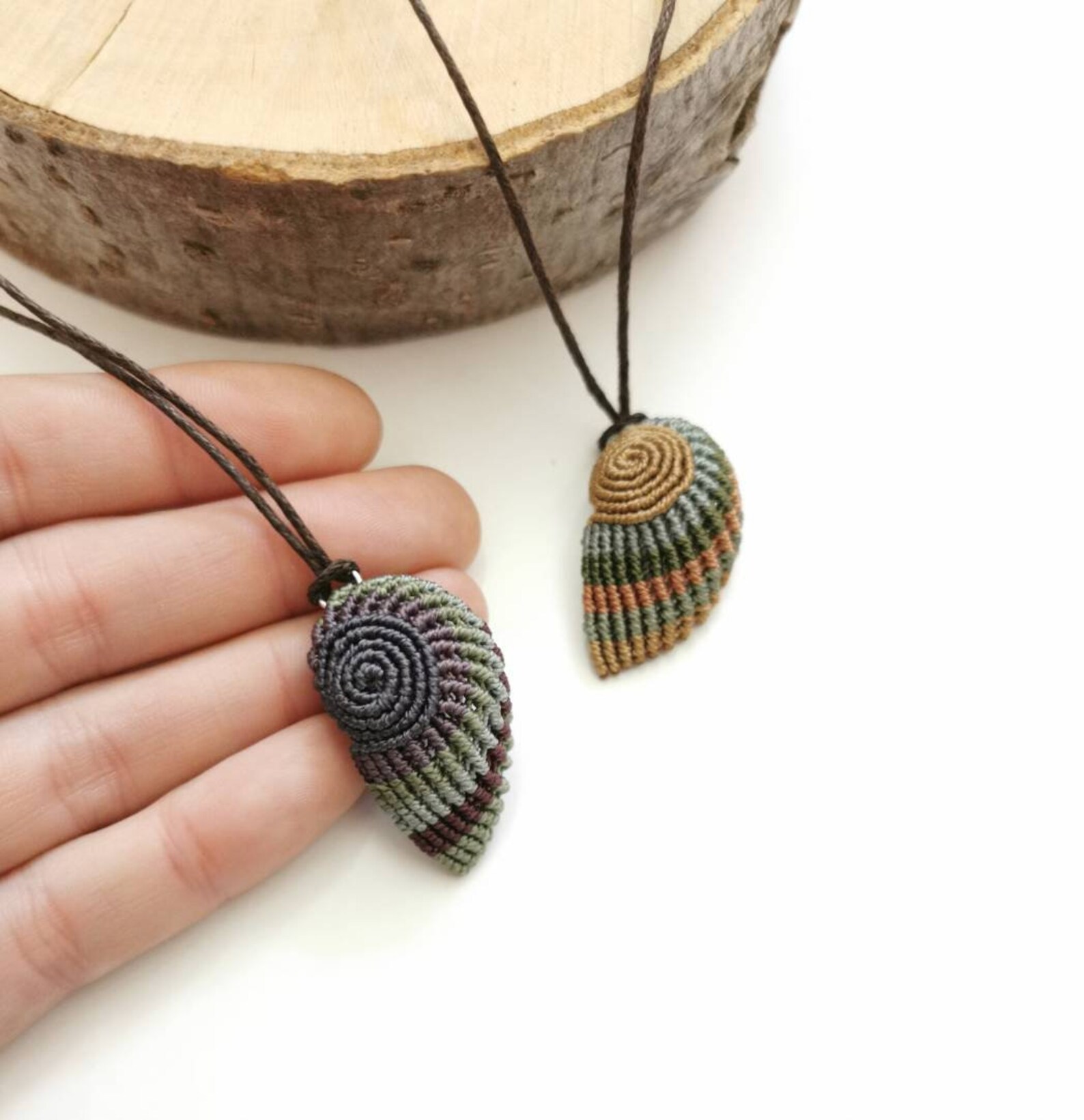 Macrame Shell Necklace, Nautilus Pendant, Snail Shell, Ammonite Fossil ...