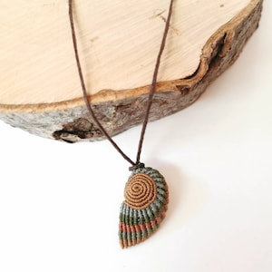 Macrame Shell Necklace, Nautilus Pendant, Snail Shell, Ammonite Fossil ...