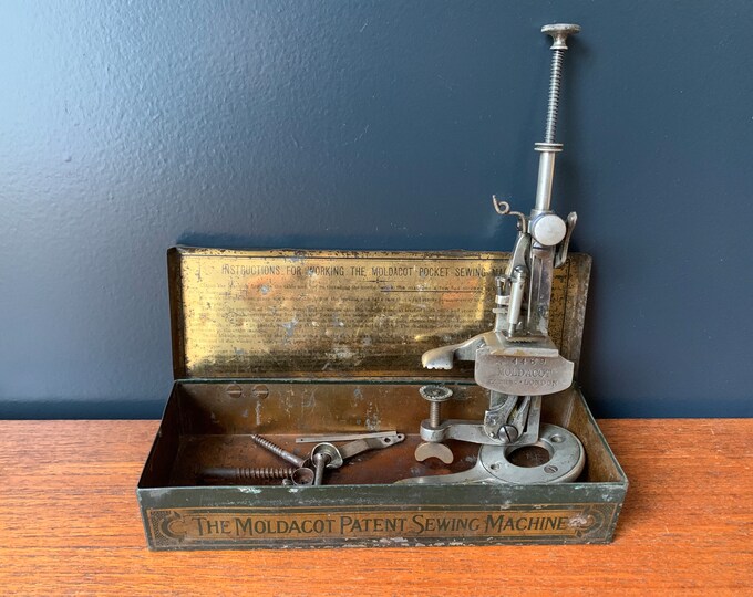 1880s Portable Hand Operated Sewing Machine Worlds Smallest Lock Stitch ...