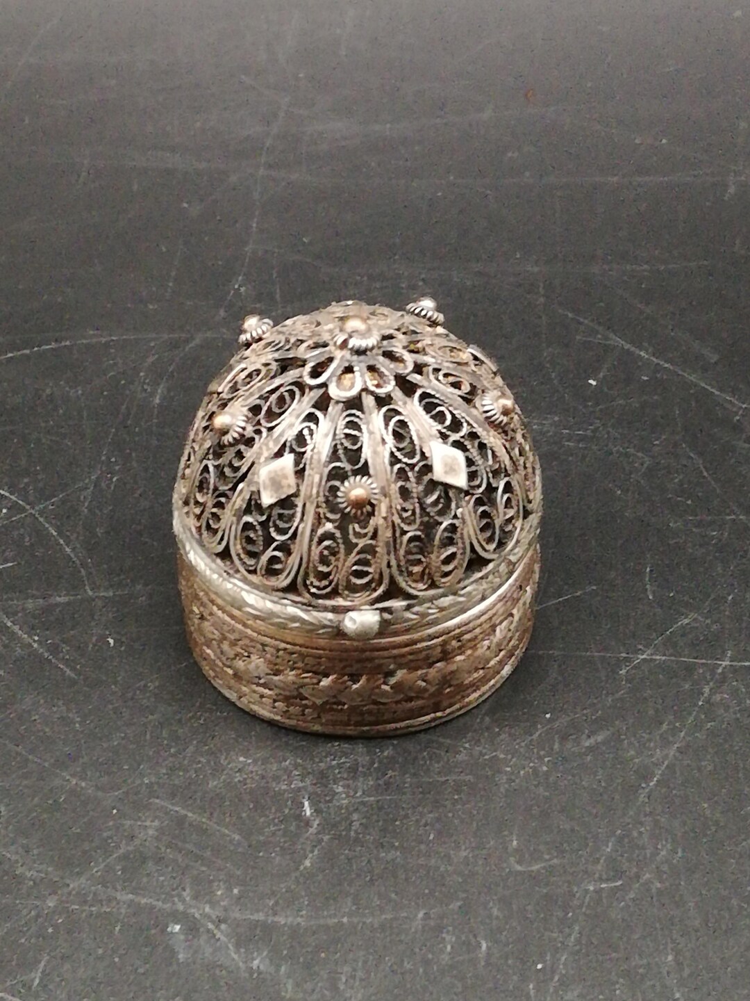 Mid Century, Middle Eastern Silver Filigree Pill / Trinket Box ...