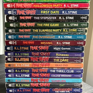 Fear Street Book, R.L. Stine, Vintage Listing 1 of 4 1990s Paperbacks ...