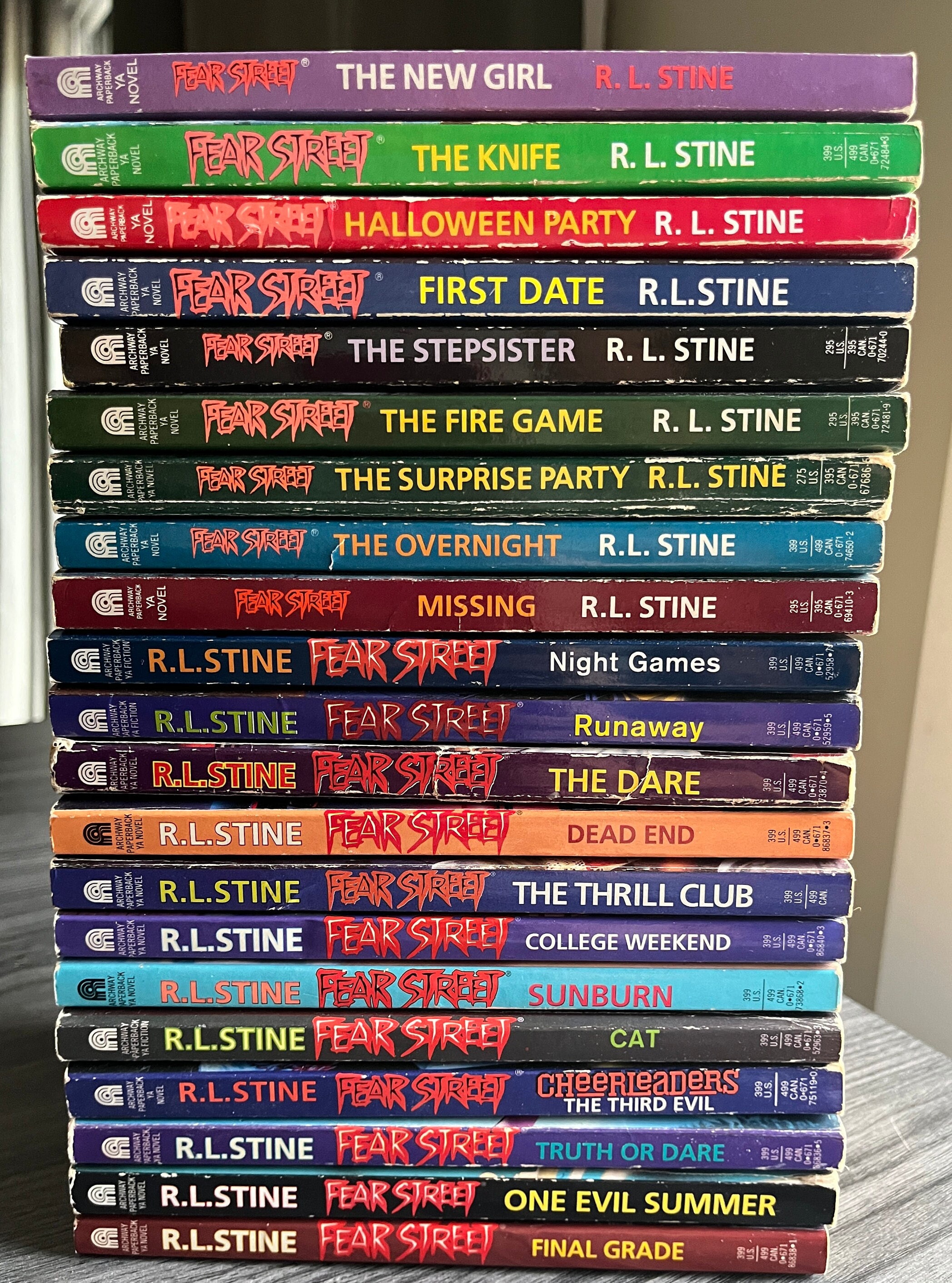 Fear Street Book R.L. Stine Vintage Listing 1 of 4 1990s - Etsy