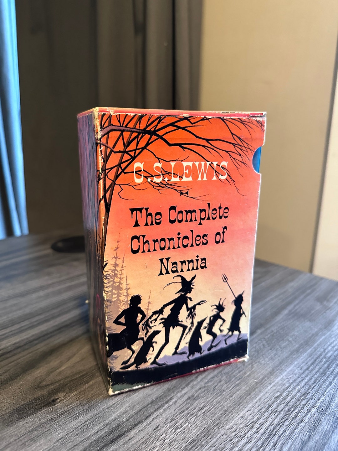 The Complete Chronicles of Narnia Box Set, by C.S. Lewis Penguin Books ...