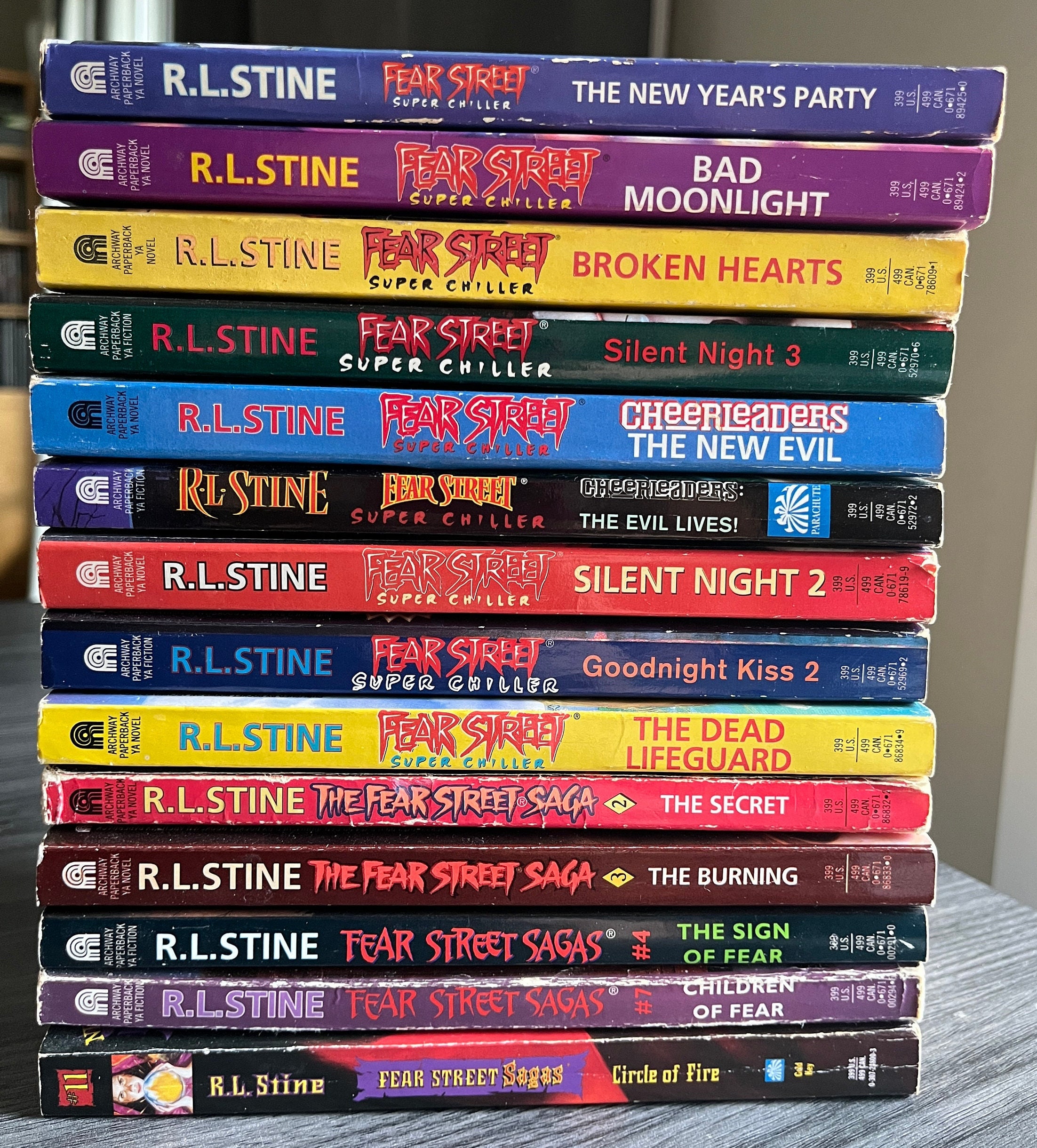 Fear Street Book R.L. Stine Vintage Listing 1 of 4 1990s - Etsy
