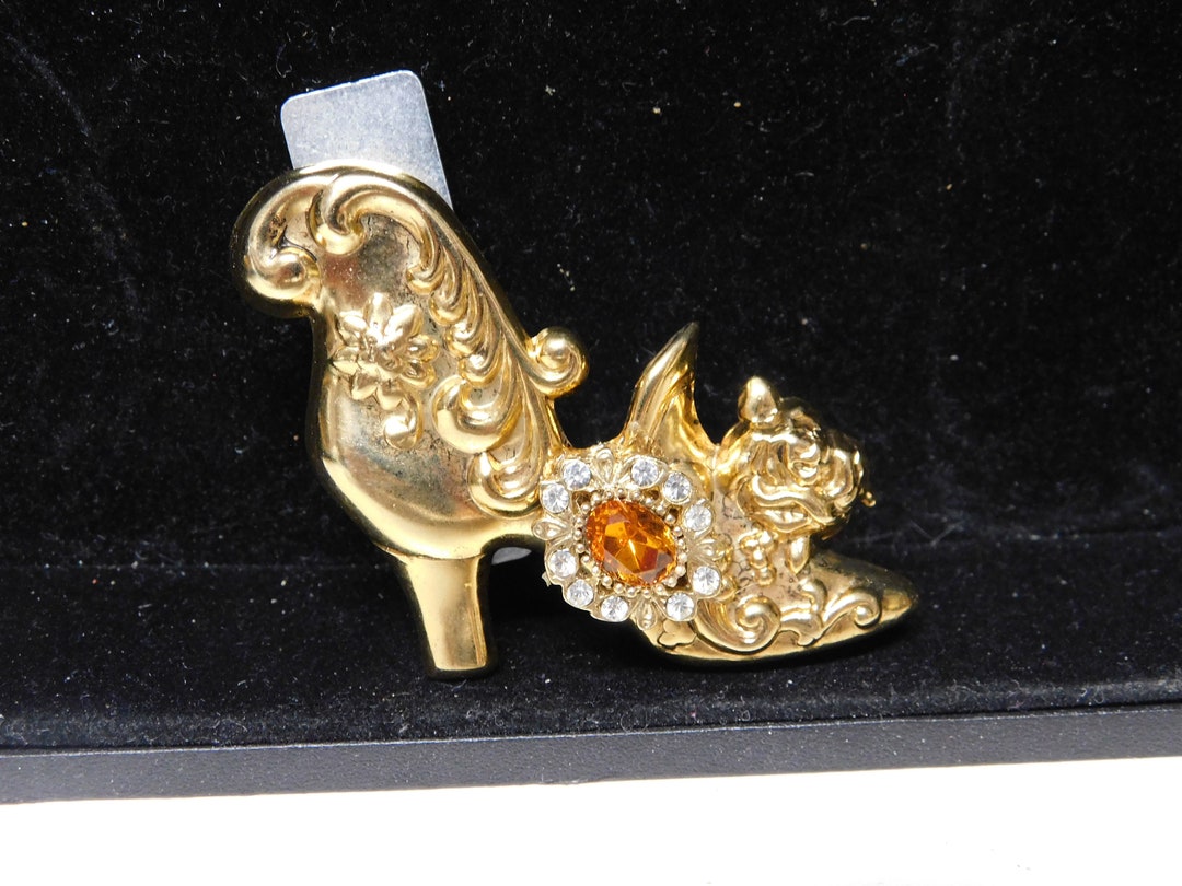 Gold Tone Vintage High Heel Shoe Magnet - Etsy