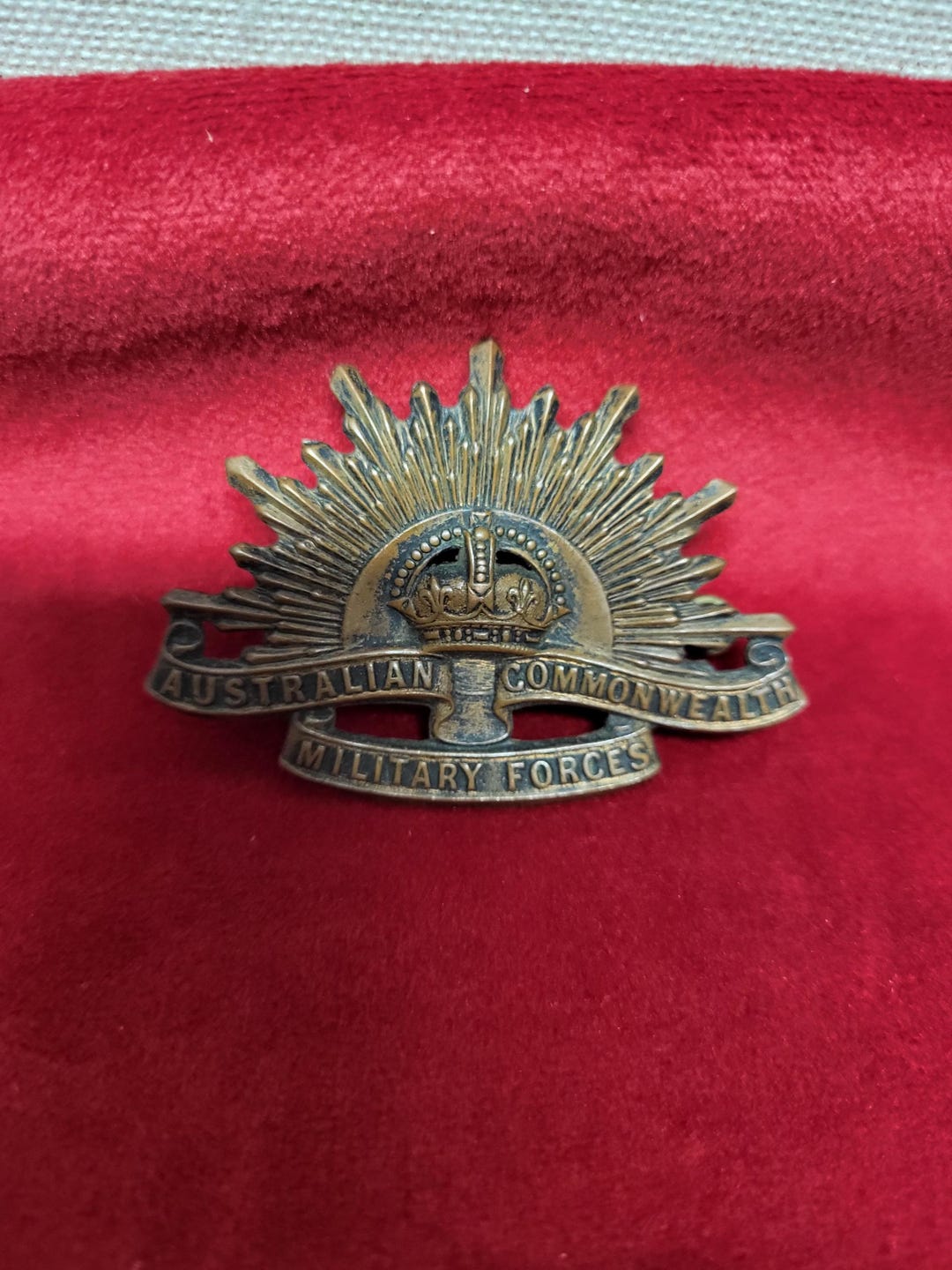 Vintage Australian Rising Sun Hat Badge - Etsy