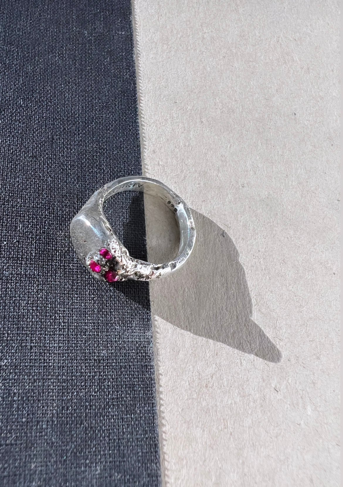 RUBY KRAKT Round Signet Ring, Ruby Ring, 925 Silver Ruby Signet Ring ...