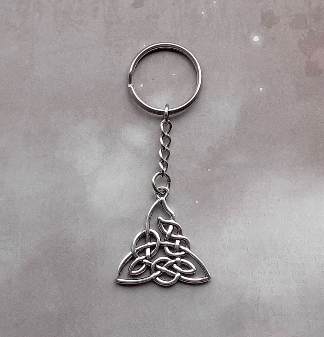 Celtic Knot Keychain - Etsy