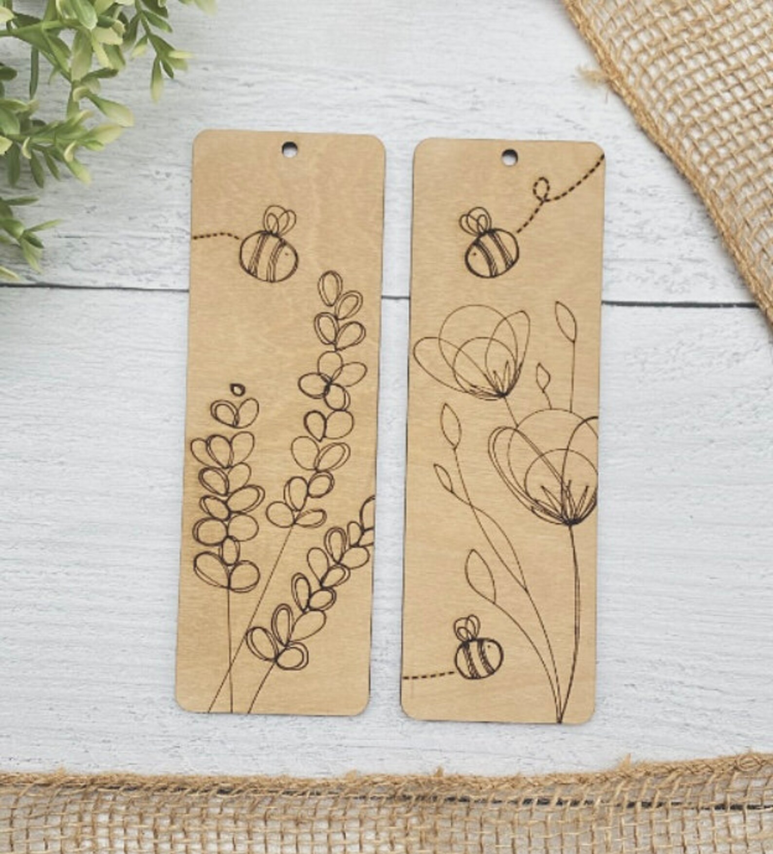 Free Motion Inspired Bee With Flower Bookmarks, Set of 2, Gift Idea ...