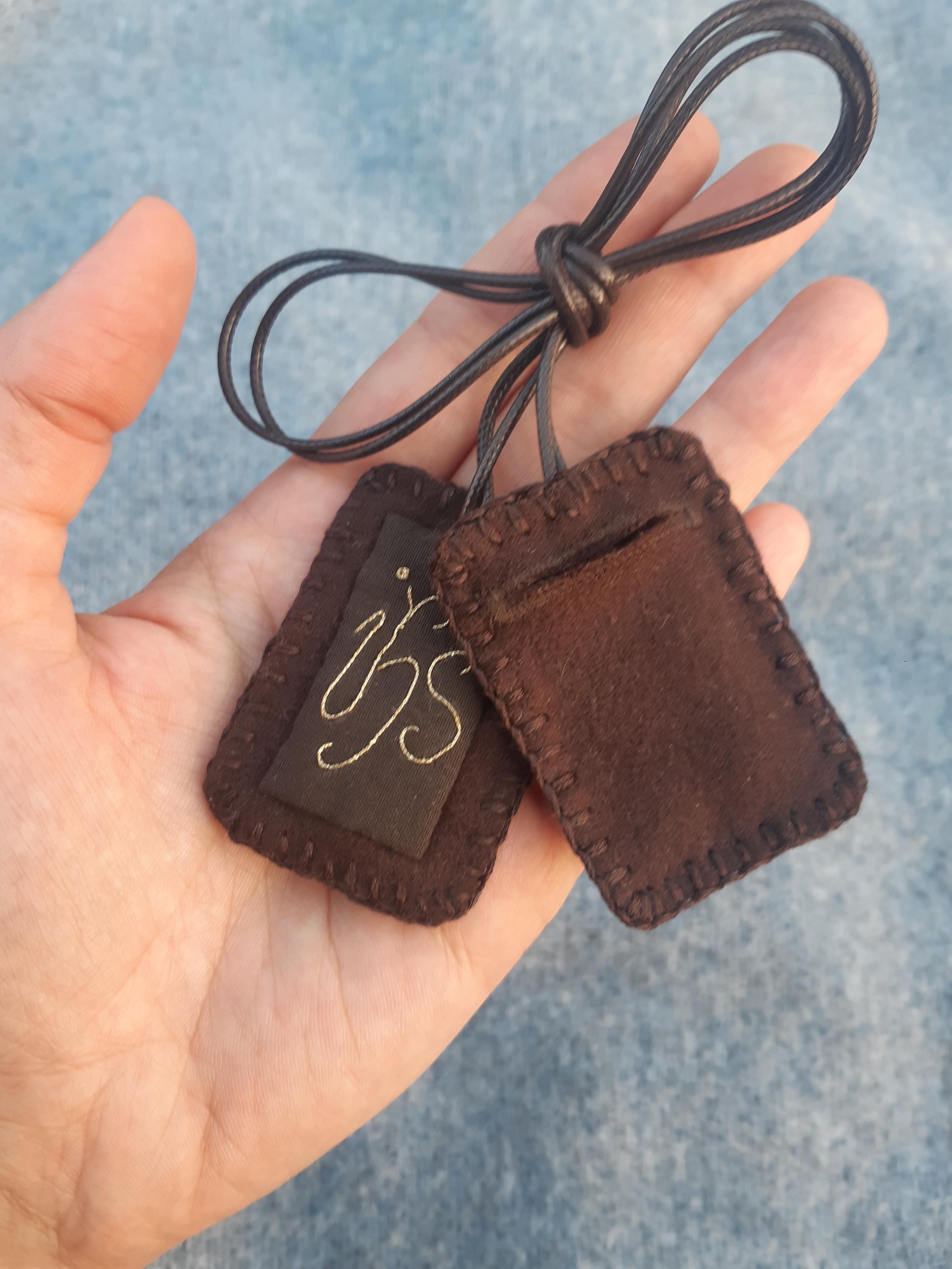 Big Brown Wool Scapular Embroidered by Hand With Inicials - Traditional ...
