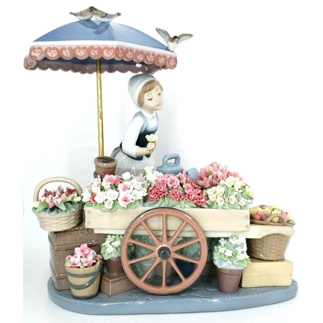Lladro FLOWERS of the SEASON Female Flower Cart Figurine 1454 MINT No ...