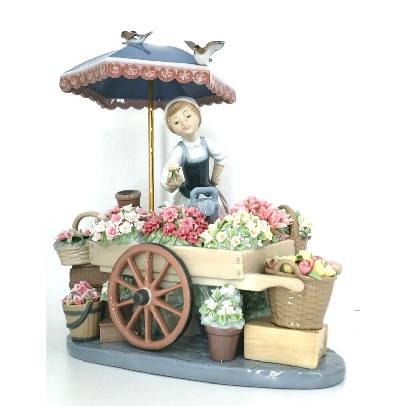 Lladro FLOWERS of the SEASON Female Flower Cart Figurine 1454 MINT No ...