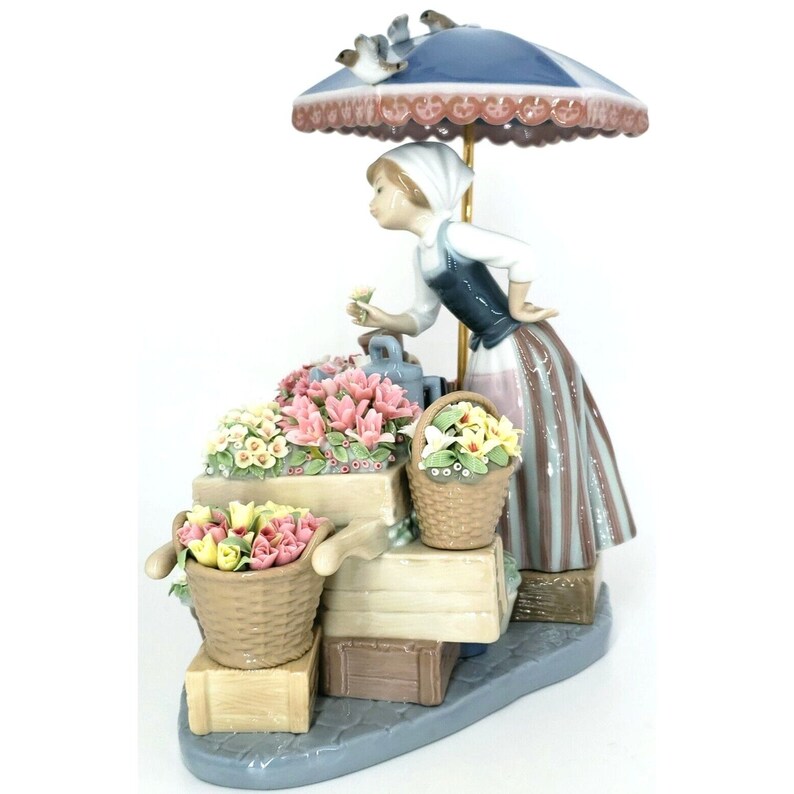 Lladro FLOWERS of the SEASON Female Flower Cart Figurine 1454 MINT No ...