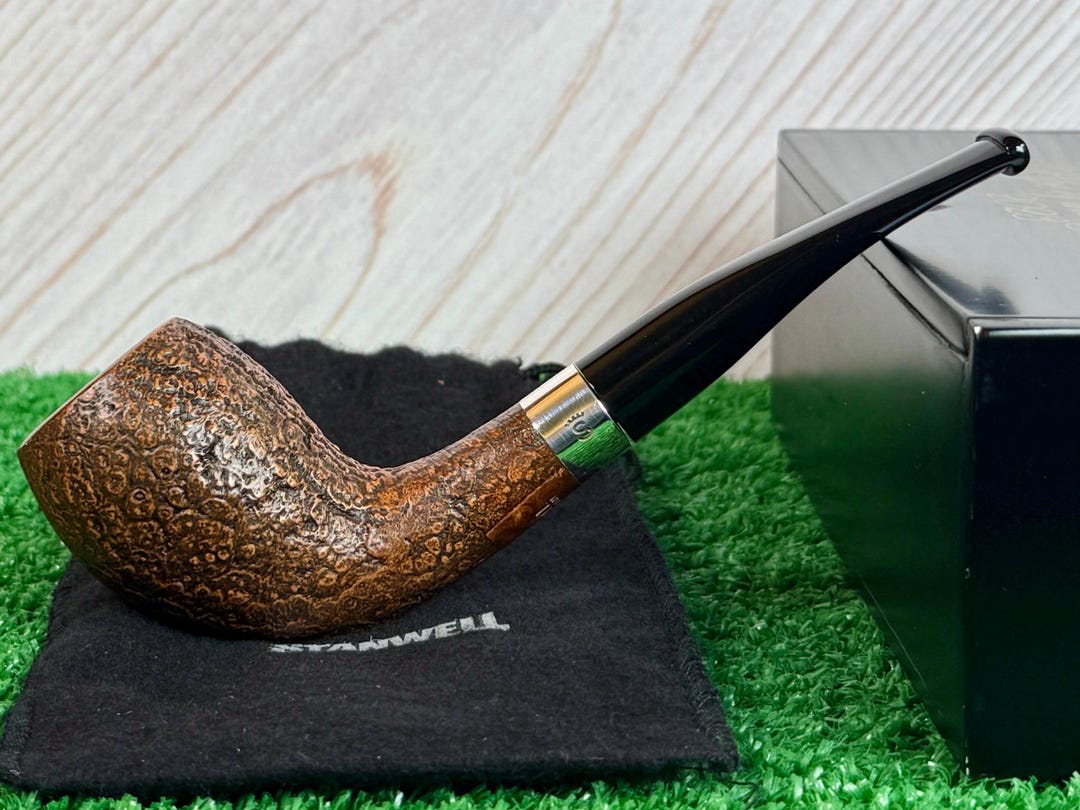 NEW Stanwell Pipe of the Year 2023 Briar Pipe in Presenation Box ...