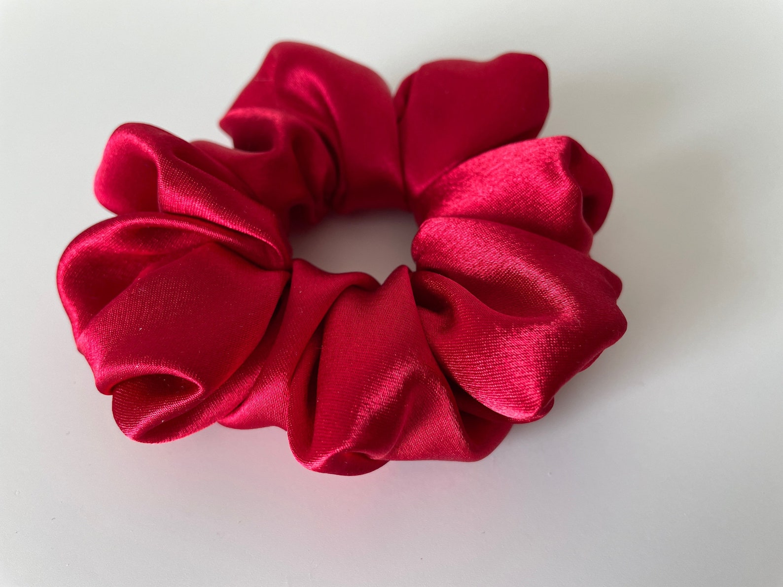 Satin red Scrunchie / Red medium Scrunchie / Hair Tie / Hair | Etsy