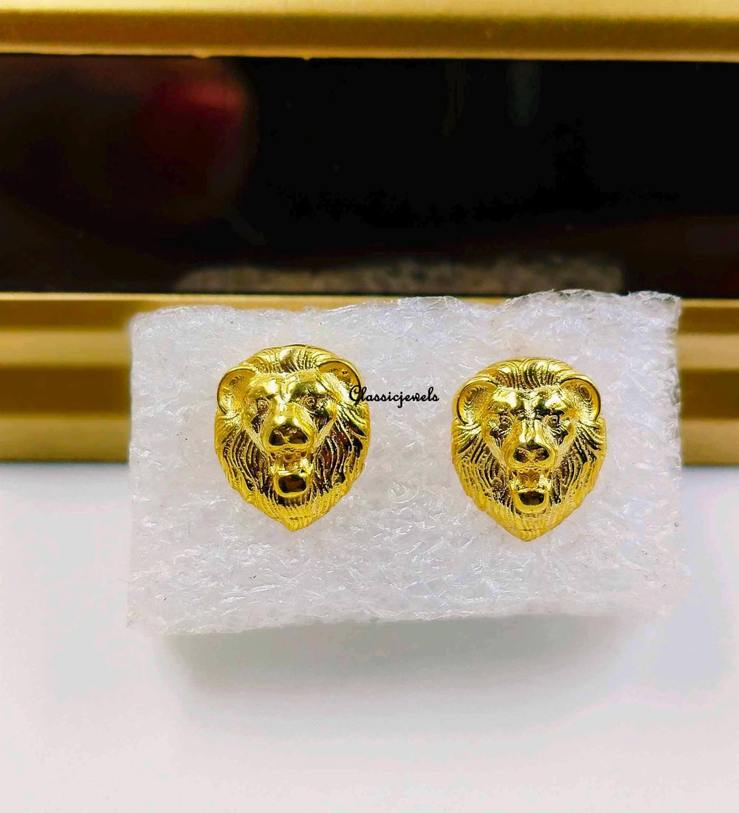 14K Gold Lion Head Stud Earrings: Tiny Leo Zodiac Jewelry - Etsy