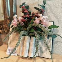 Handmade Upcycled Book Vase - Etsy
