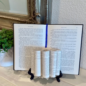 Handmade Upcycled Book Vase - Etsy