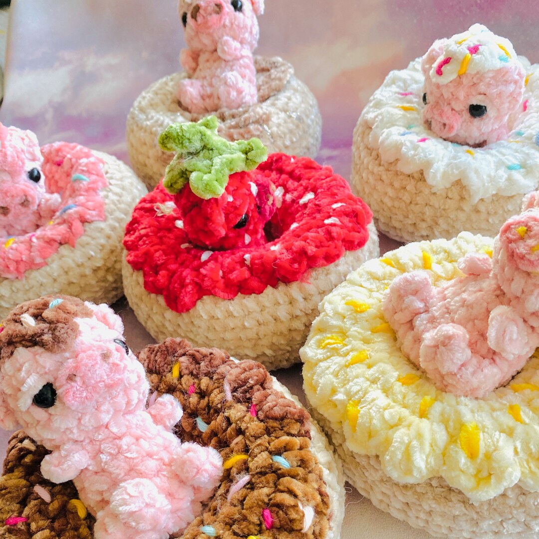 Pigstry Piglet Donut Pastry Plushie/ Plush/arumagumi/ Crochet/kawaii ...
