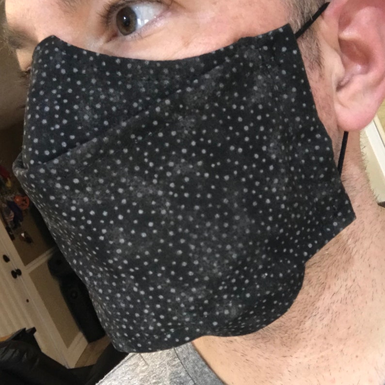 2 Layer MANS 100% Cotton Fabric 3D Singer Mask for Sports, Teaching ...