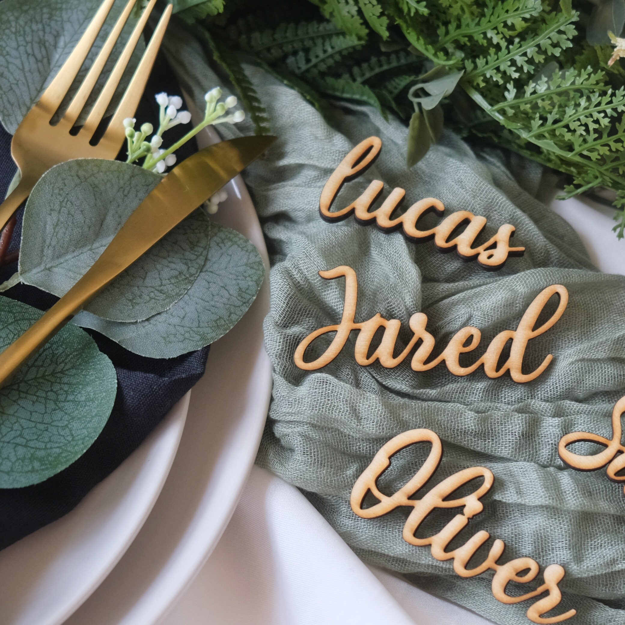 Wooden Place Names Wedding Name Tags Rustic Place Setting Wedding ...