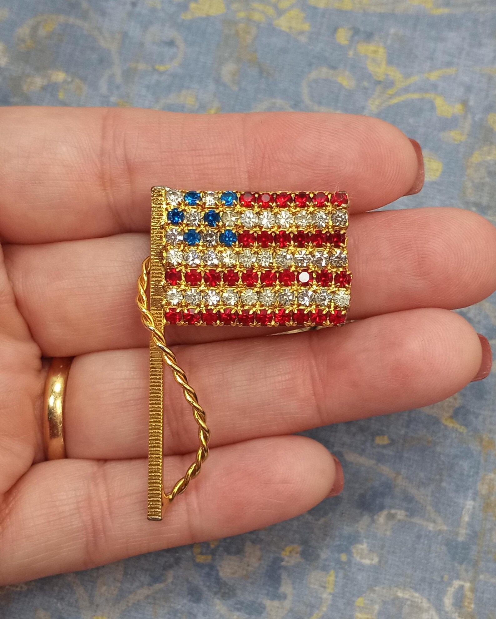 Vintage 2 American Flags Gold Tone Red White and Blue Enamel and ...