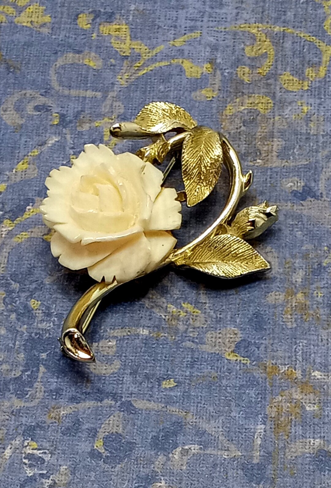 Vintage Signed LISNER Gold Tonecarved Bone Rose on Stem Brooch - Etsy