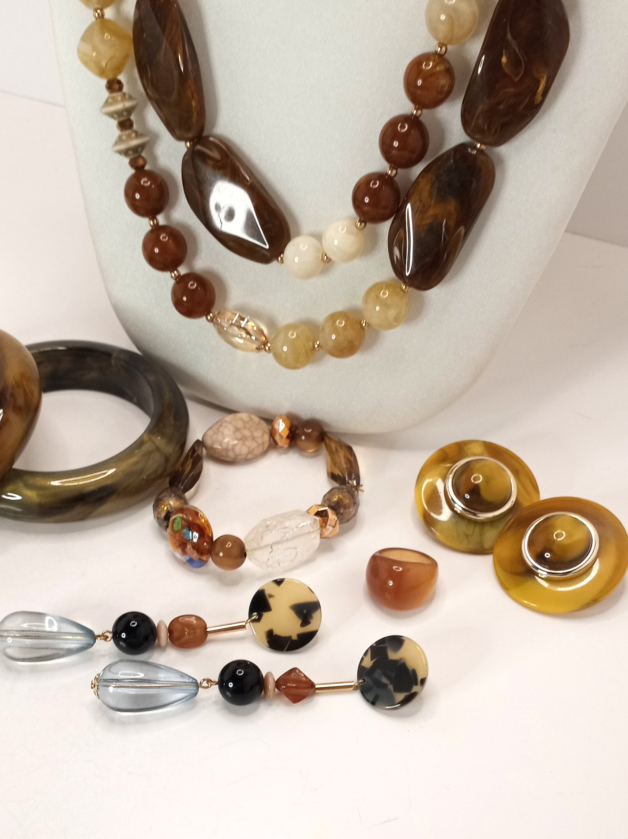 Vintage 70's to 90's Lucite Shades of Beige Brown Root Beer Coffee and ...