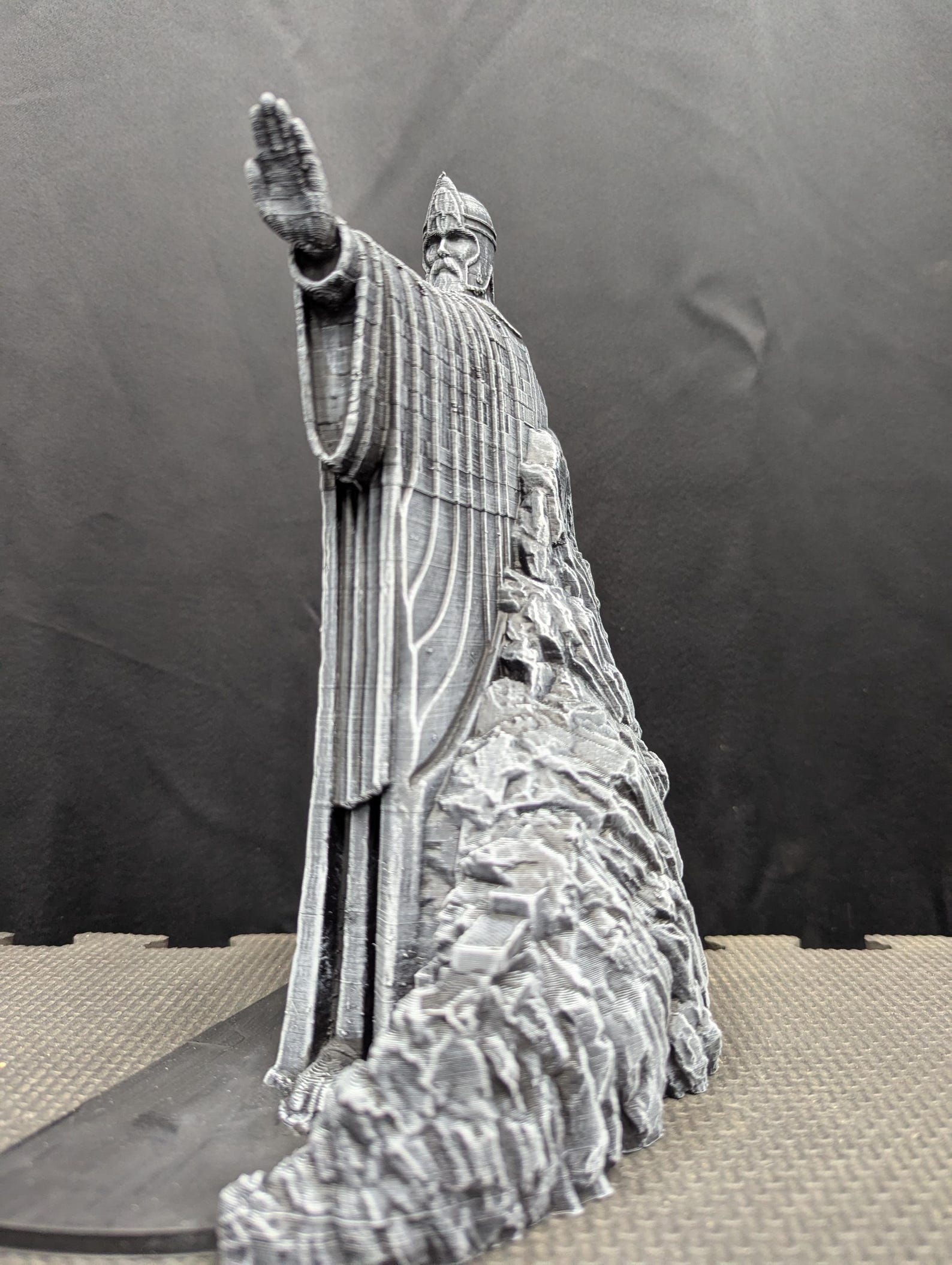 Gates of Argonath, the Pillars of the Kings : Lord of the Rings 3D ...