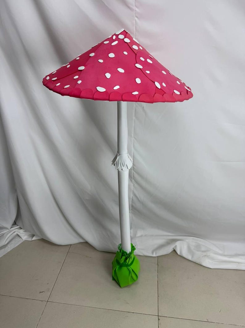 Alice in Wonderland Style Fly Mushrooms, Fantasy Props for Holidays ...