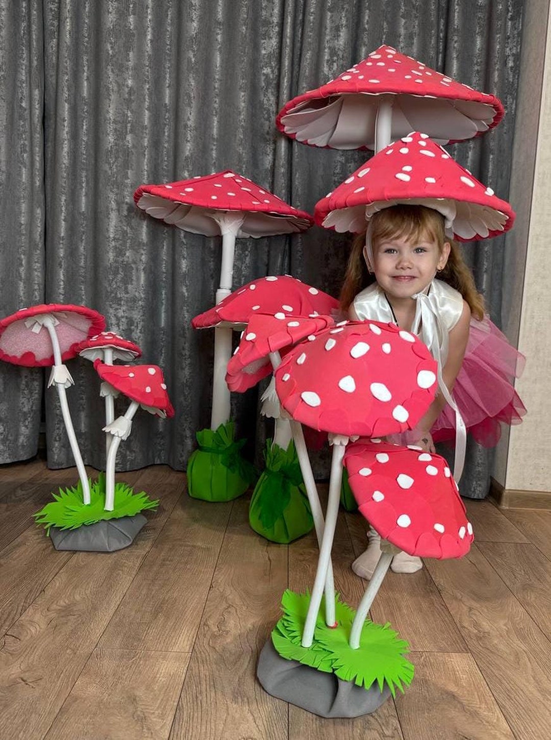 Alice in Wonderland Style Fly Mushrooms, Fantasy Props for Holidays ...