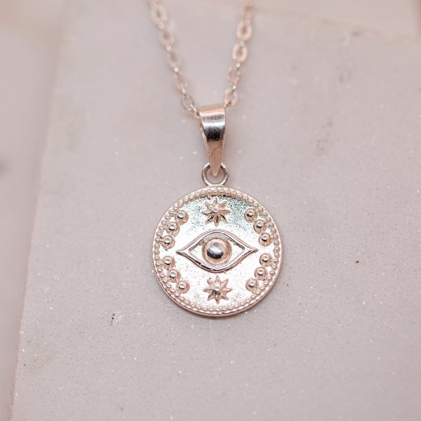 Yugi Necklace - Etsy