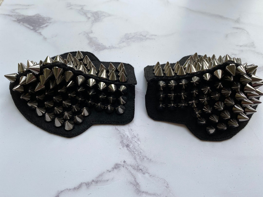 12cm Gunmetal Silver Studded Shoulder Pads - Etsy Denmark
