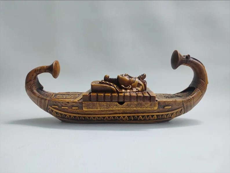 King Tutankhamun's Boat, Sun Boat, Egyptian Boat. A Unique Pharaonic ...
