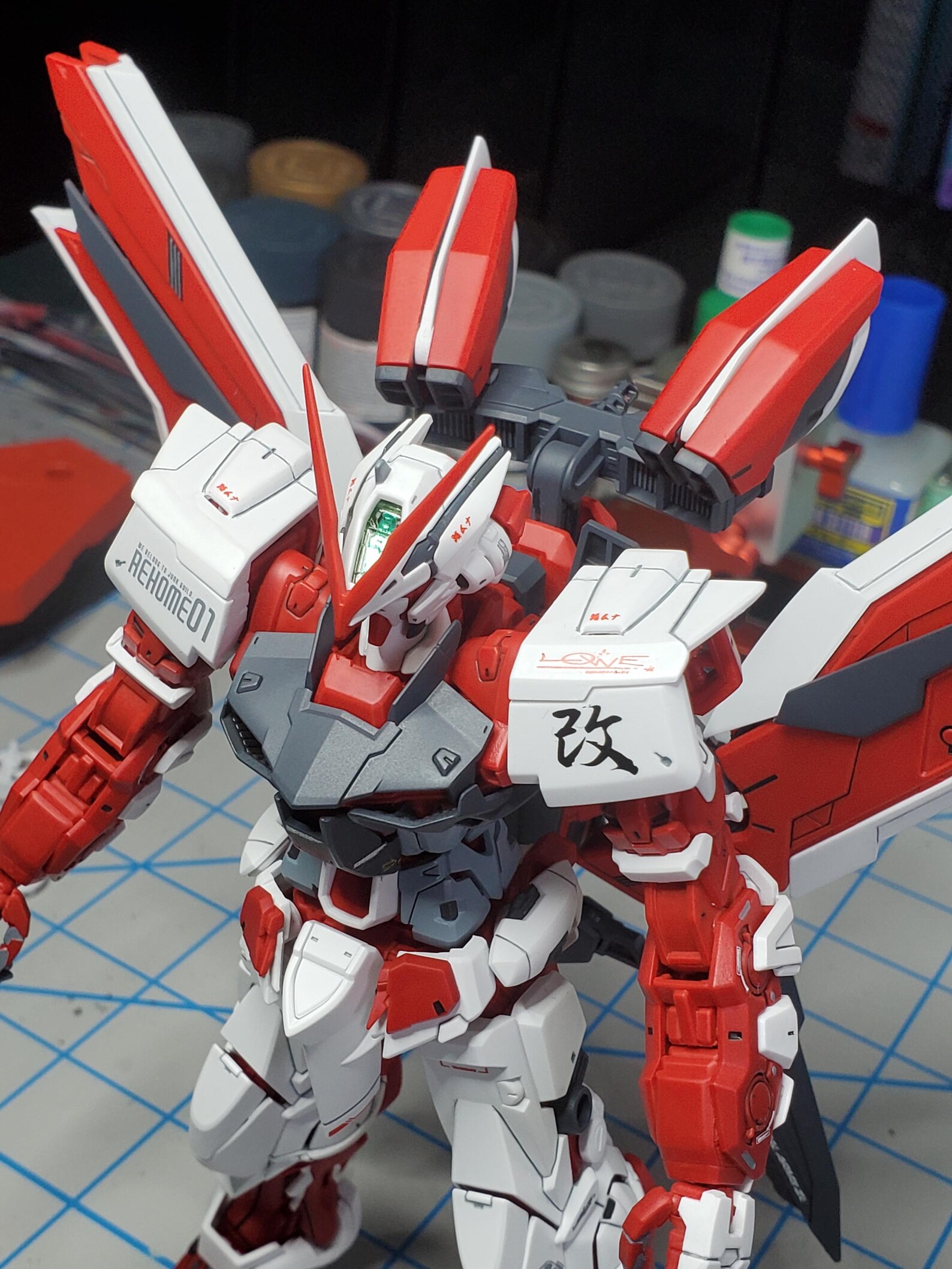 Gundam Astray Red Frame, Lowe Guele's Customize Mobile Suit MBF-P02KAI ...