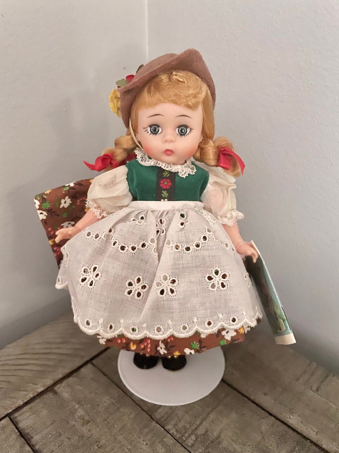 International Tyrolean Girl 1973 Vintage Madame Alexander 8 Doll 798 W ...