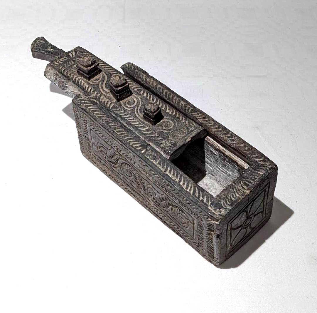 Antique 19th Century Carved Wooden Vibhuti Box Indian Swahili Sacred ...
