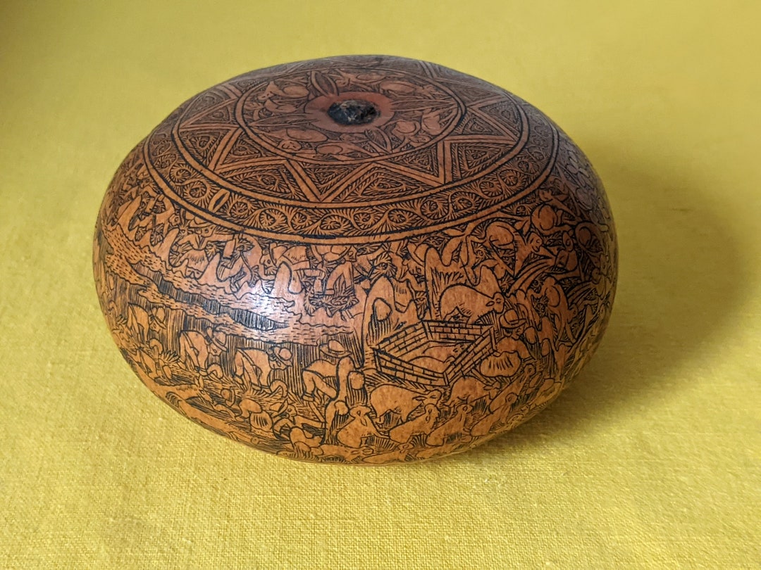 Vintage Peruvian Folk Art Hand Carved and Etched Dried Gourd Squash ...