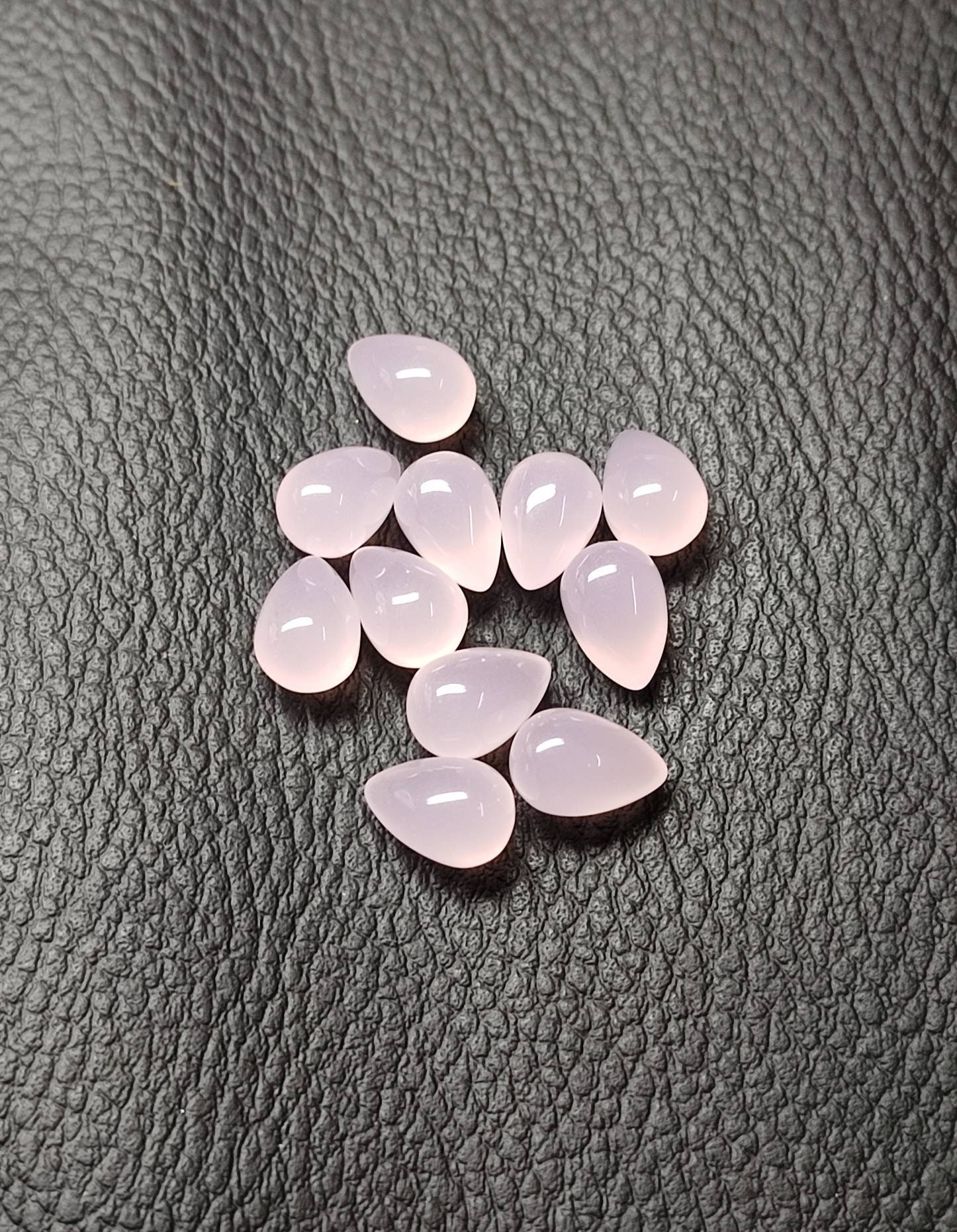 AAA Grade 10 Piece Pink Glass Smooth Inverted Teardrop Briolettes, Size ...