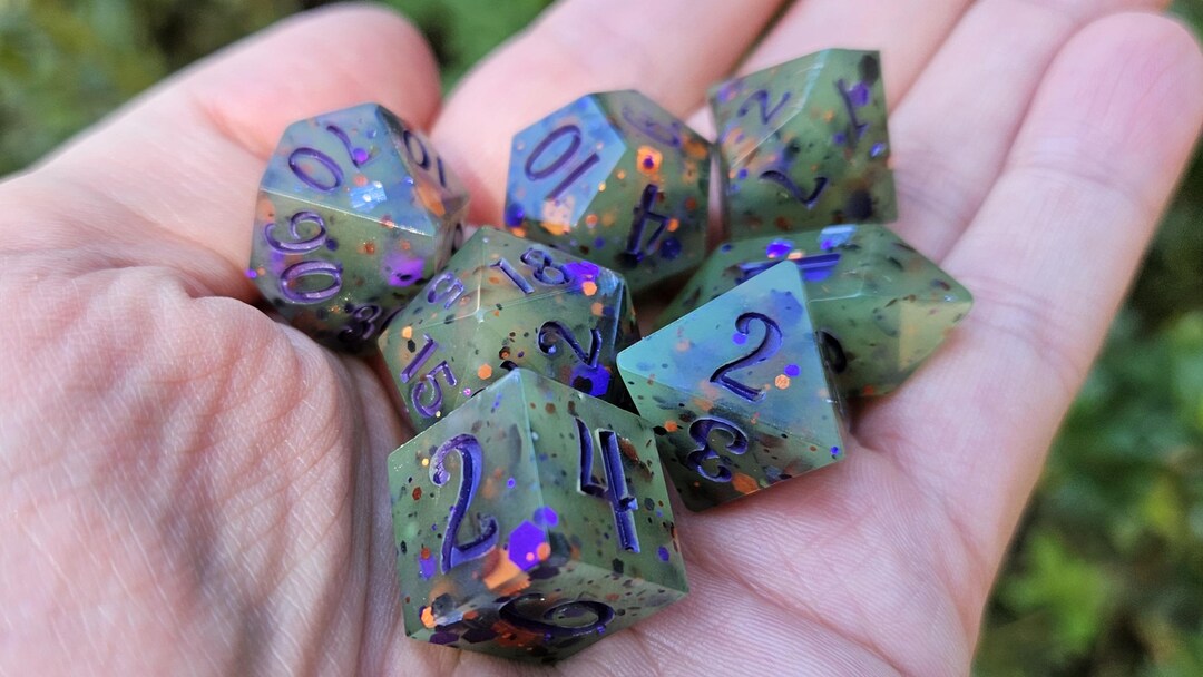 Witches Brew Polyhedral Dice Set of 7, Glow in the Dark - Etsy