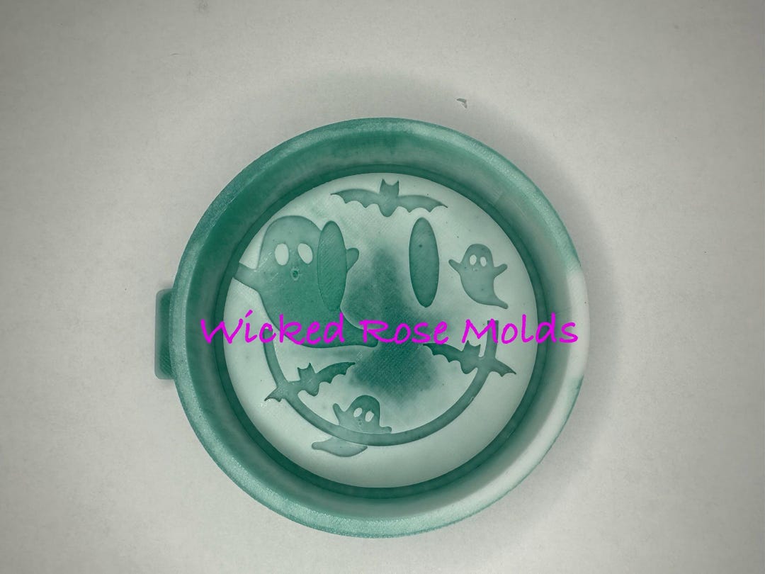 Smiley Face Ghosts and Bats Silicone Freshie Mold, Silicone Freshie ...