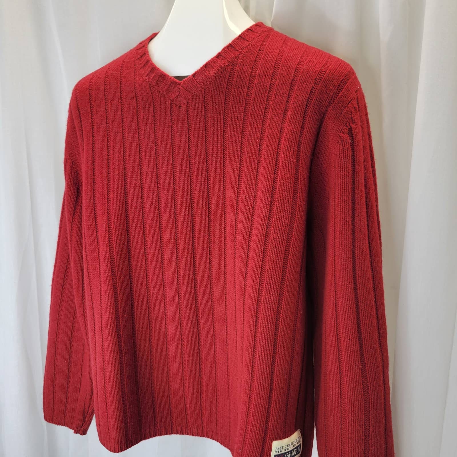 Free Territories Vintage Y2K V-neck Red Wool Sweater, L - Etsy