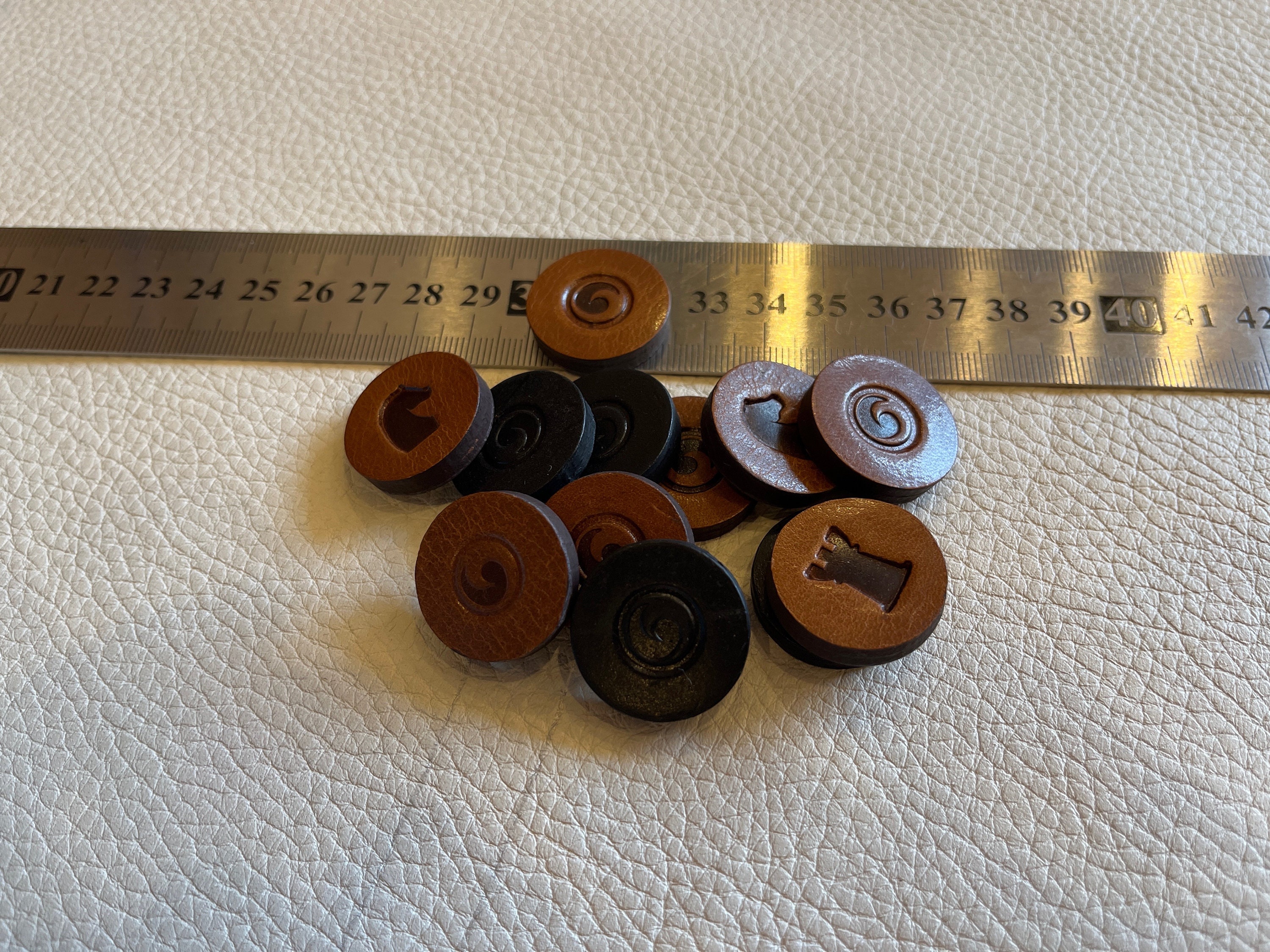 Leather Chess and Checkers Coin Set, Provide Smooth Movement on Game ...