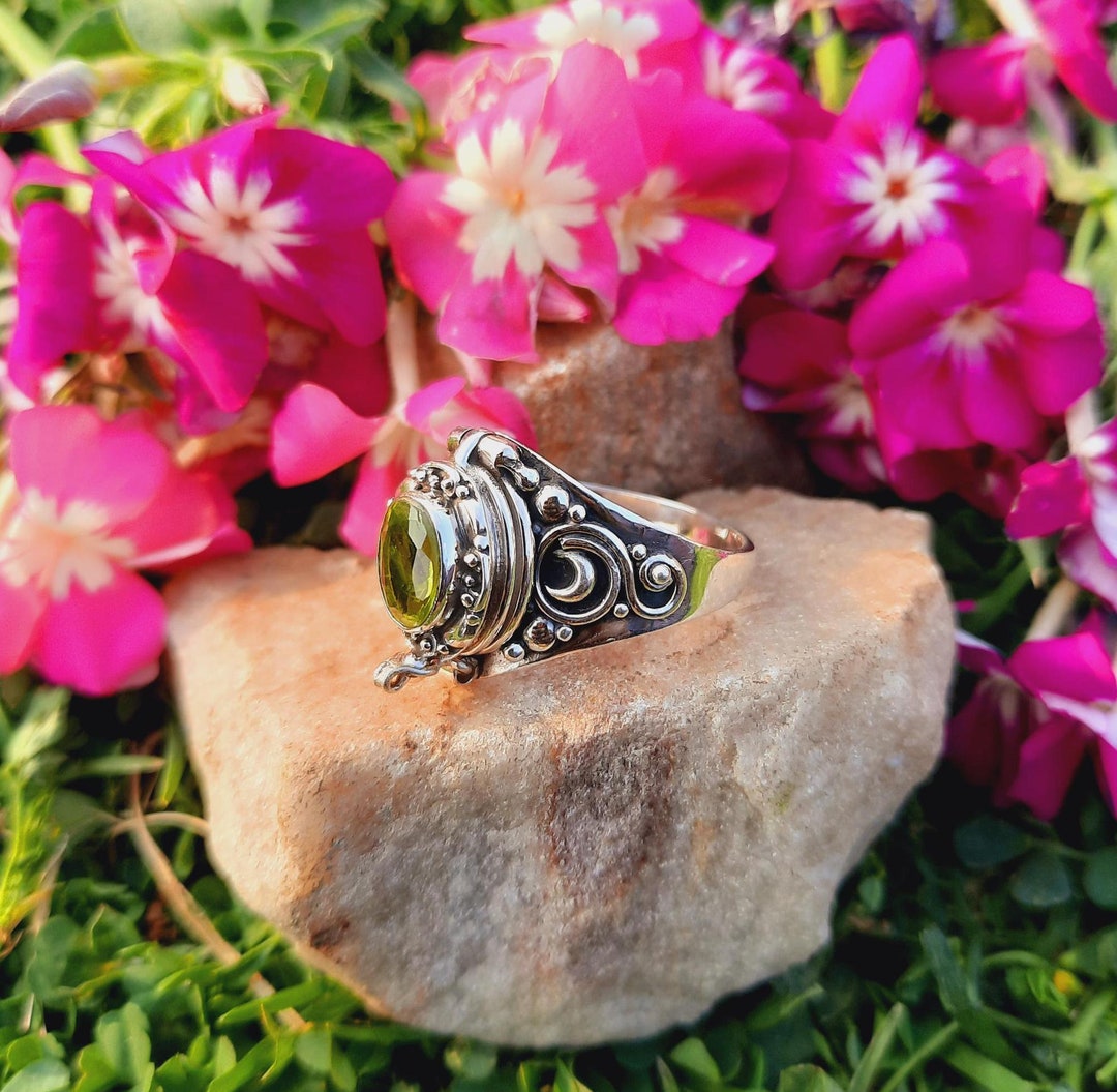 Cut Peridot Sterling Silver Plated Poison Ring, Openable Pill Box - Etsy